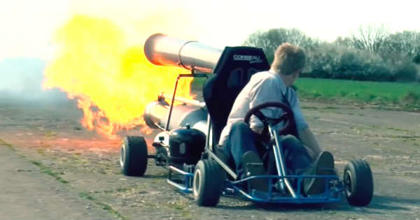 THE CRAZIEST JET POWERED KART! Who’s In For A 60MPH FIRE-SPITTING RIDE ...