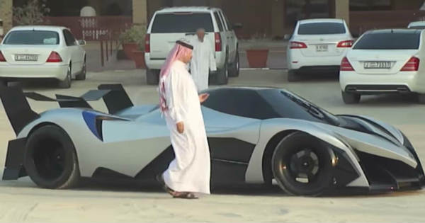 Brand New 5000HP Devel Sixteen Supercar Spotted In Dubai! - Muscle Cars ...