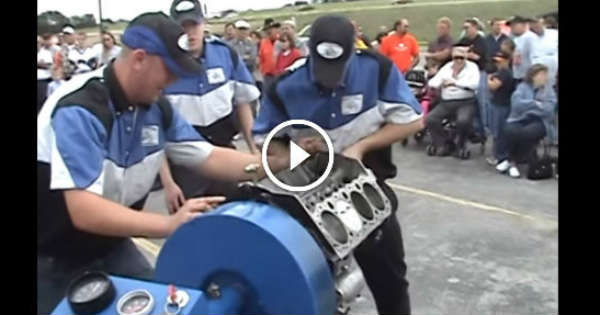 Extreme Engine Building Competition! Whole ENGINE Built In Just 17 ...