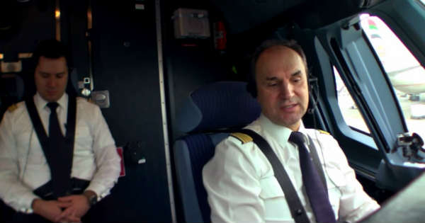 A380 Pilot Guides Us Through The Flight Process Of His Gigantic Plane ...