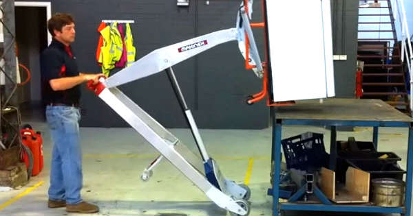 The Makinex Powered Hand Truck! Efficient Lifting Of Bulky Goods Up To ...