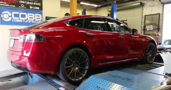 Tesla Model S P100D is Placed on the Dyno! - Muscle Cars Zone!