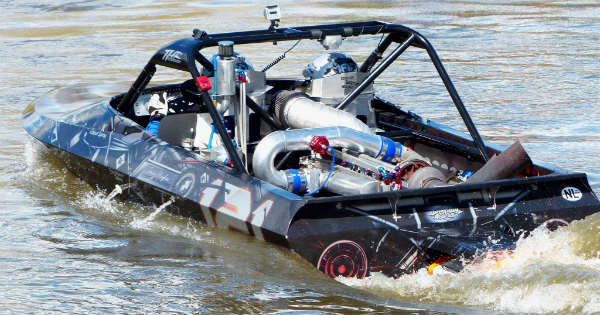 Extremely Fast 1300HP 4 Rotor Powered Sprint Boat! - Muscle Cars Zone!
