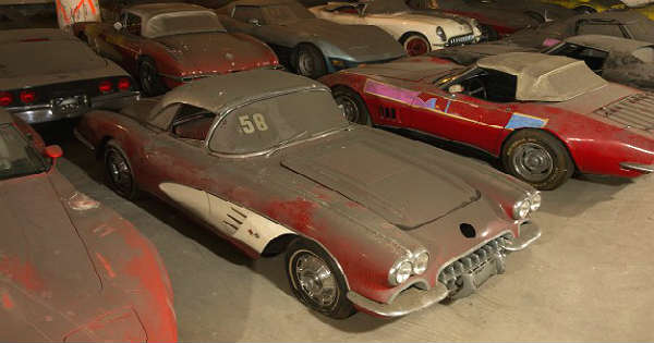36 CLASSIC CORVETTES Found in a Garage After 25 Years In The NEW YORK ...