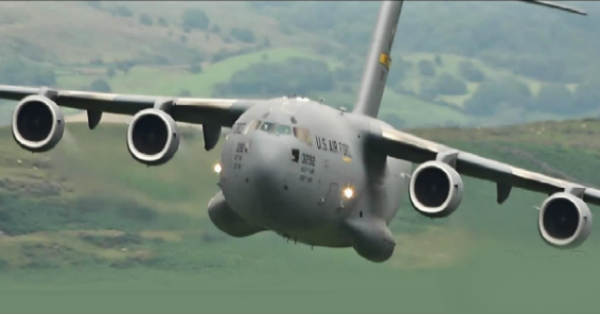 Mach Loop Flying Planes Look Absolutely Stunning! - Muscle Cars Zone!