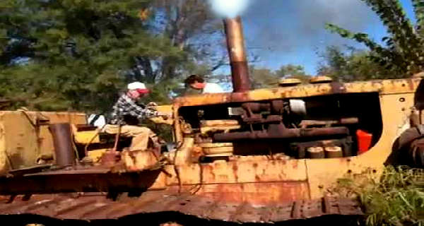 CAT D9D Still Rocking After 20 Years! - Muscle Cars Zone!