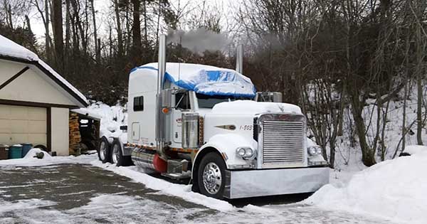 Winter COLD START Compilation: Semi-Truck Engines Turned On In Freezing ...