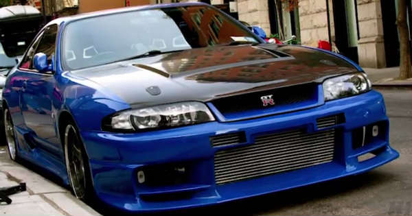 4 Things About The Nissan Skyline GT-R R33! - Muscle Cars Zone!