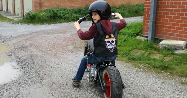 Amazing Homemade Mini Chopper Made By This Kid's Father! - Muscle Cars ...