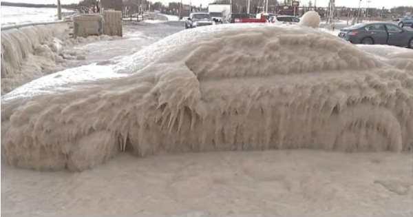 Infamous Ice Vehicle Being Freed After Three Days Encased In Ice ...