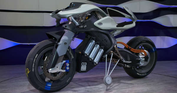 All-Electric, Semi-Autonomous Yamaha Motorbike! - Muscle Cars Zone!