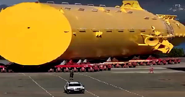 The First Floating Wind Farm in the World! - Muscle Cars Zone!