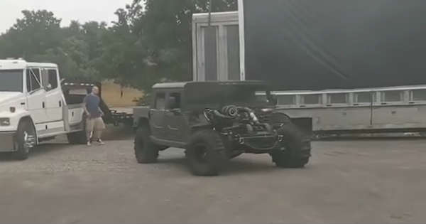 Insane Turbo Hummer Is Going To Give You Goosebumps!