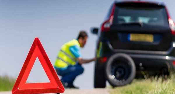 Car Breakdown Tips: 6 Things You Should Know Before You Call for Help ...